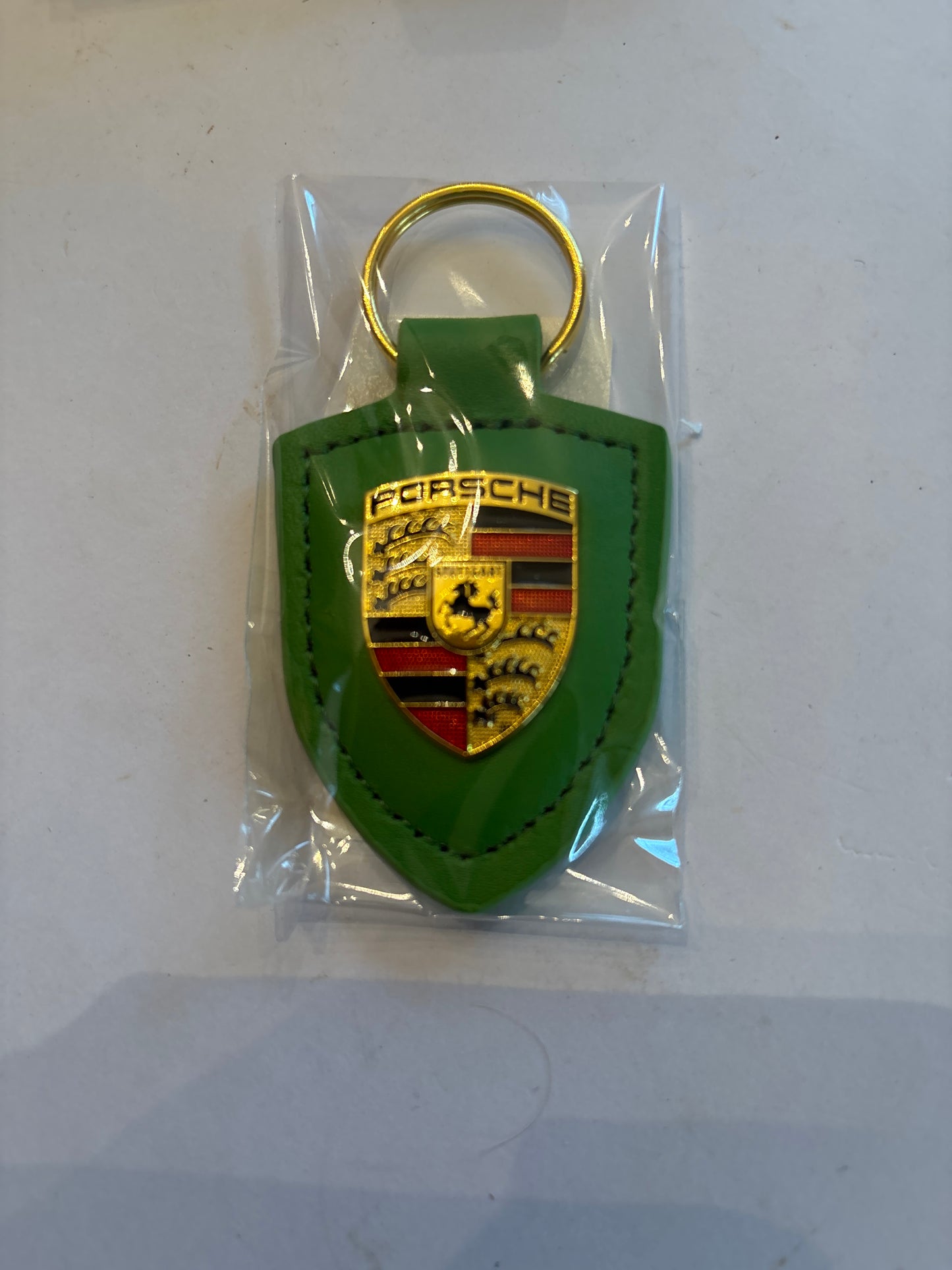 Viper green Porsche Crest keychain – Wind Chimes Outdoor Decor